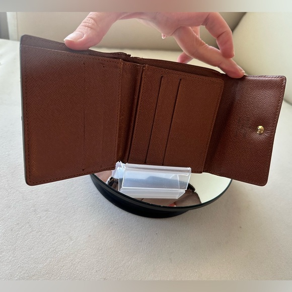 Louis Vuitton | Bags | Louis Vuitton Lv Monogram Double Snap Compact ...